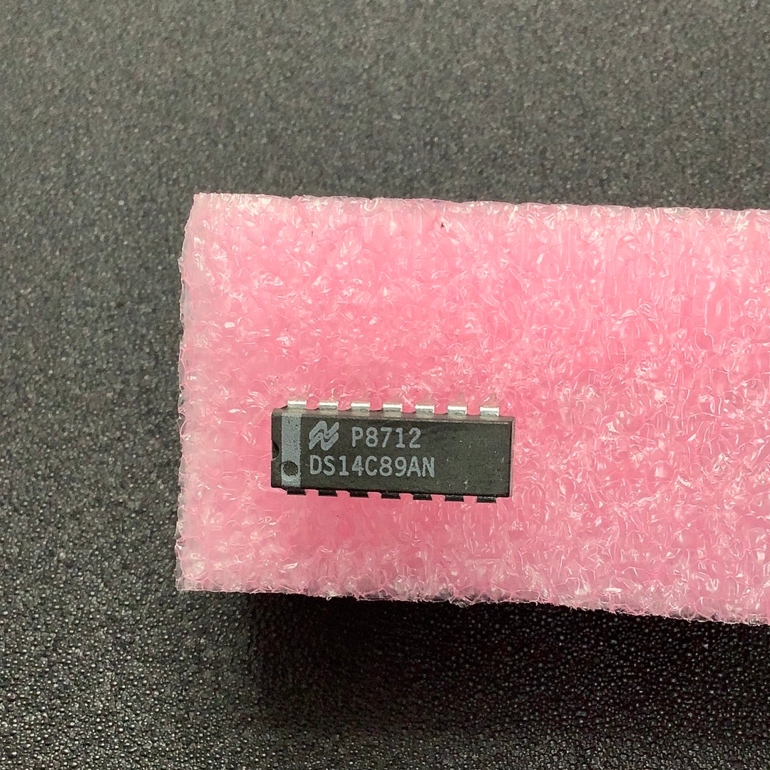 DS14C89AN - NSC - IC,LINE RECEIVER,QUAD,CMOS,SINGLE-ENDED,DIP,14PIN,PL